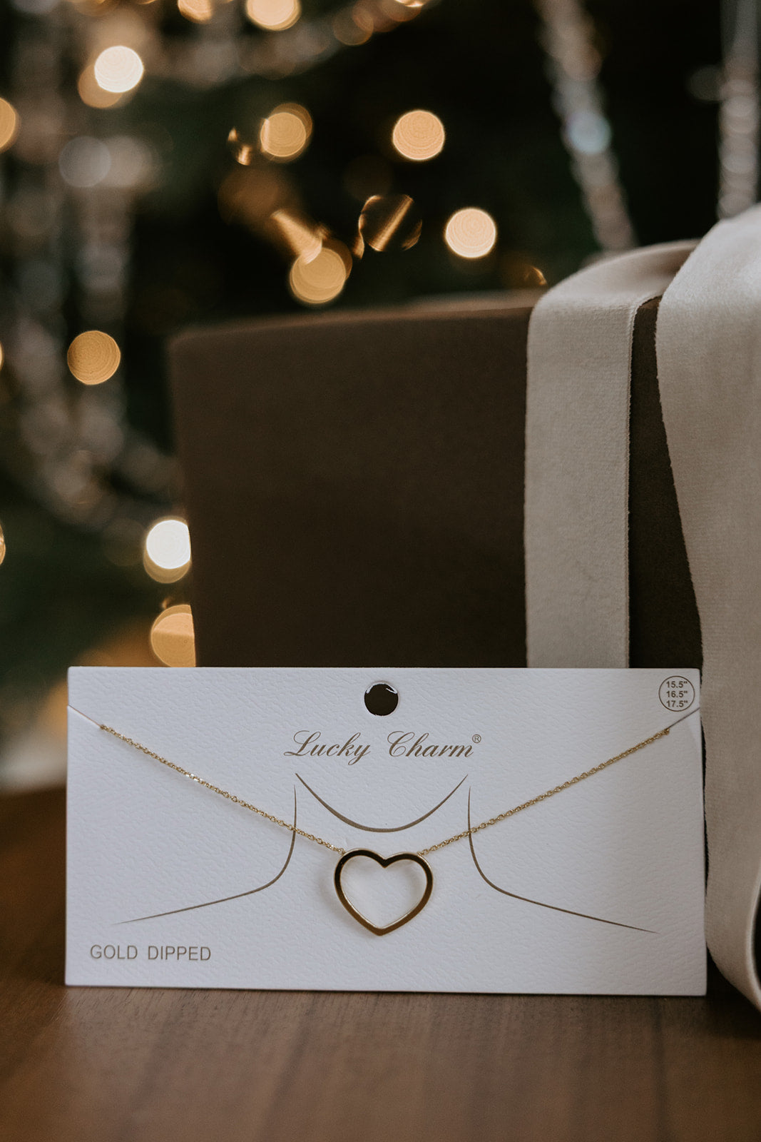 Gold - Floating Heart Necklace – Muse Social Fashion House